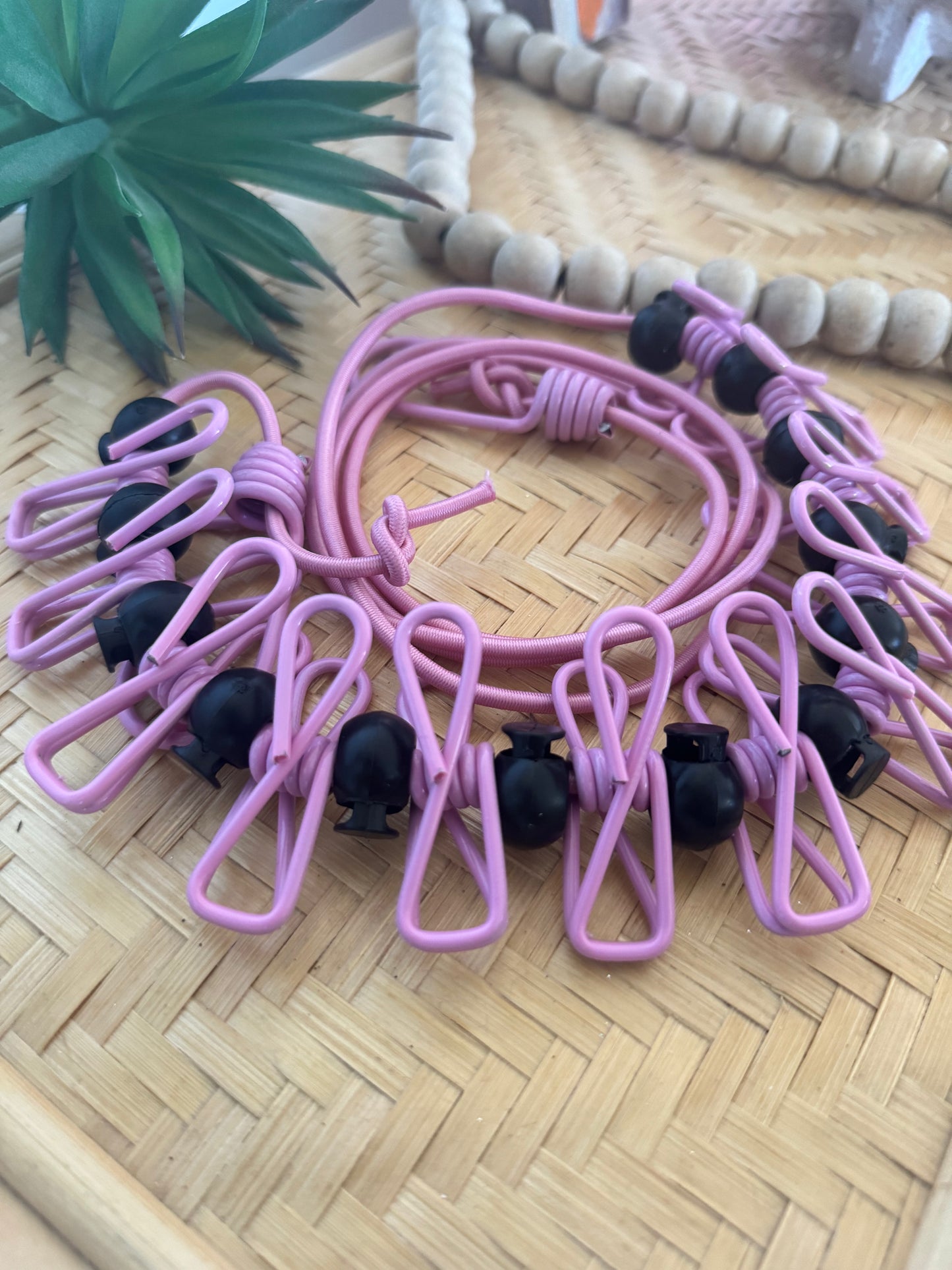Pink Elastic Clothesline with pegs – The Wanderlust ones